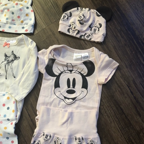 Disney | Matching Sets | Bundle Of Newborn Disney Hm Baby Girl Outfits ...